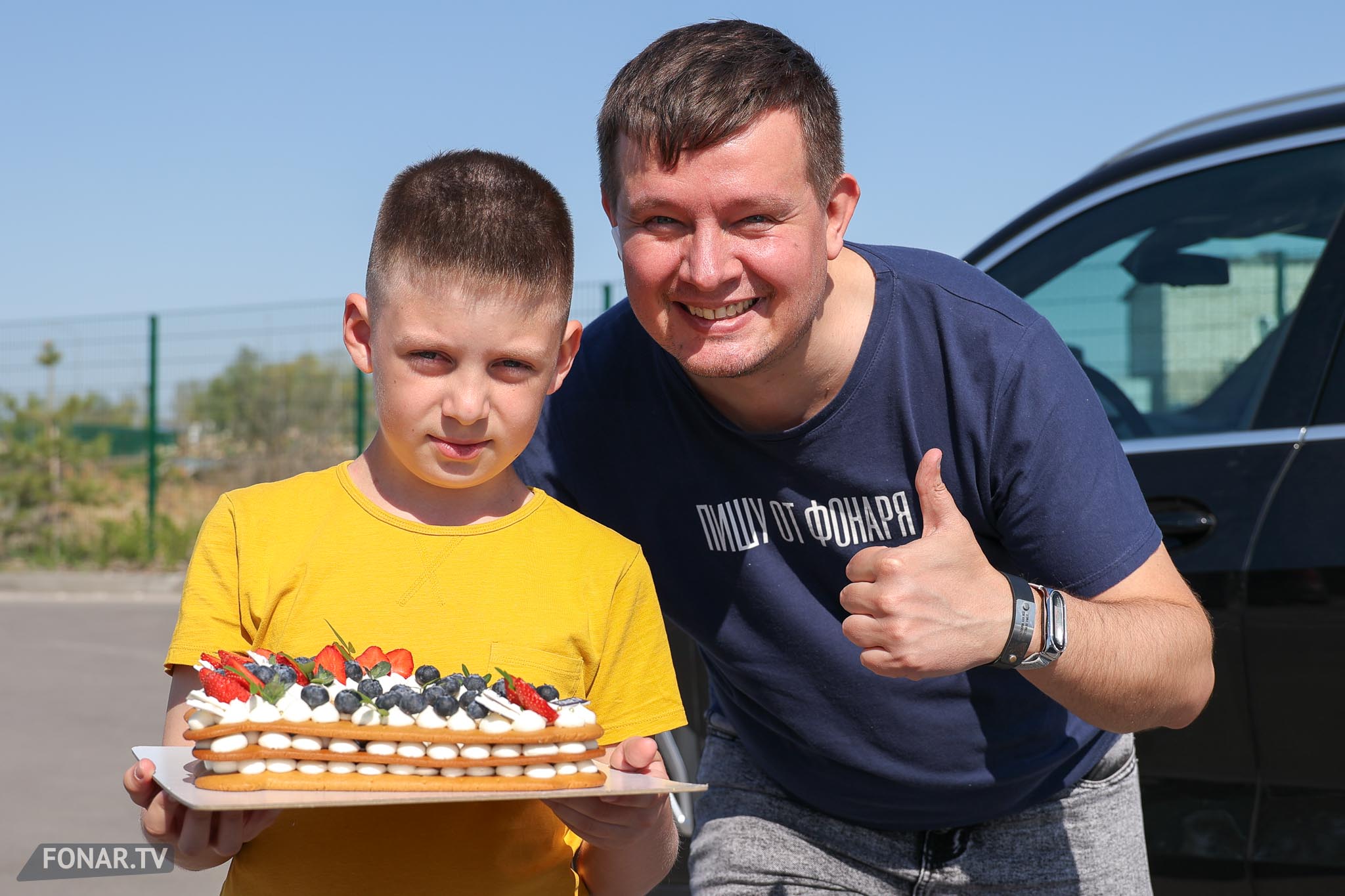 Торт, новости и первый зуб. Как «Фонарь» поздравил с днём рождения ...